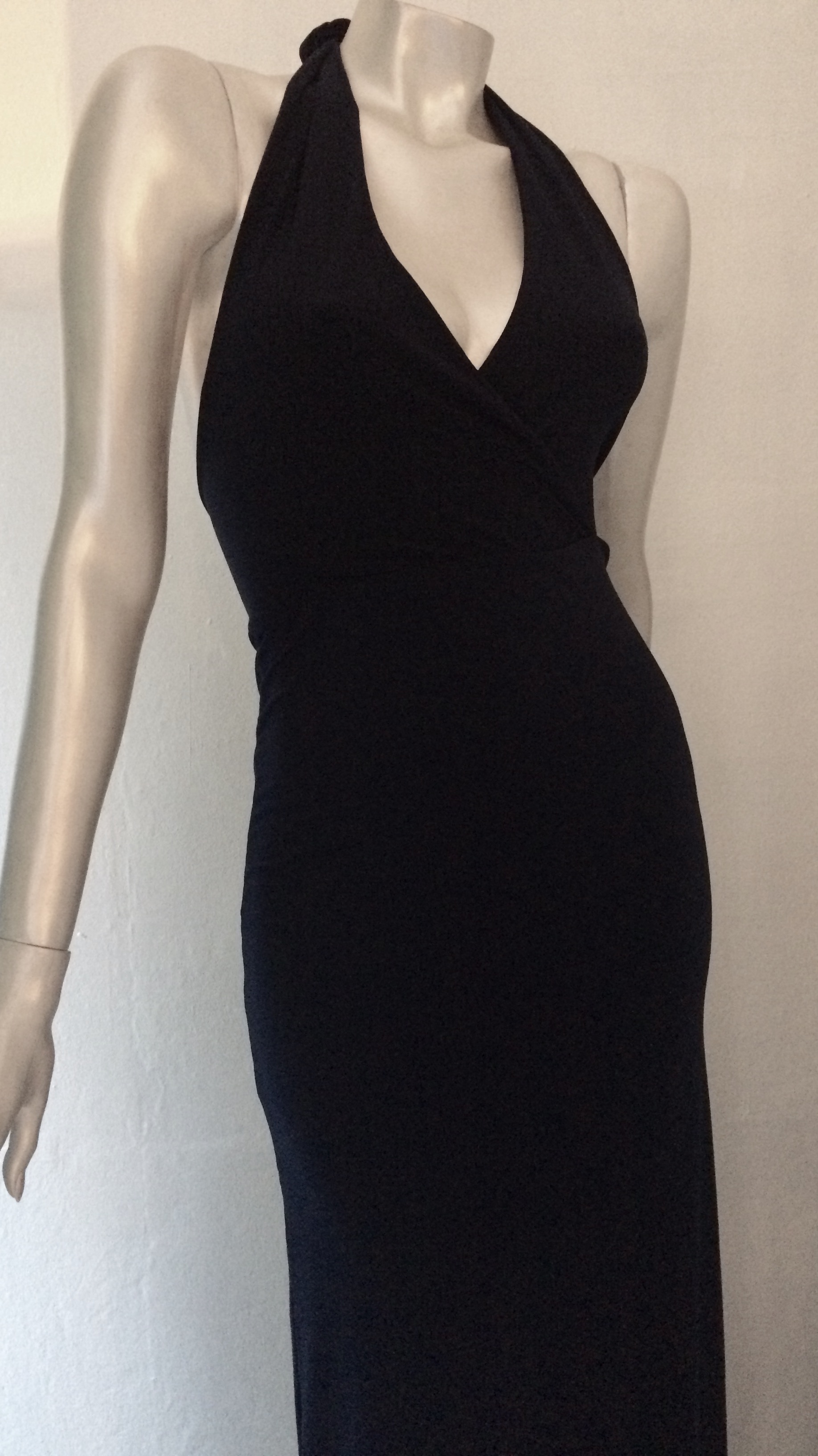 Designer festkjole: Lang kjole m halterneck, navy - Festkjoler fra ME AND JAKE